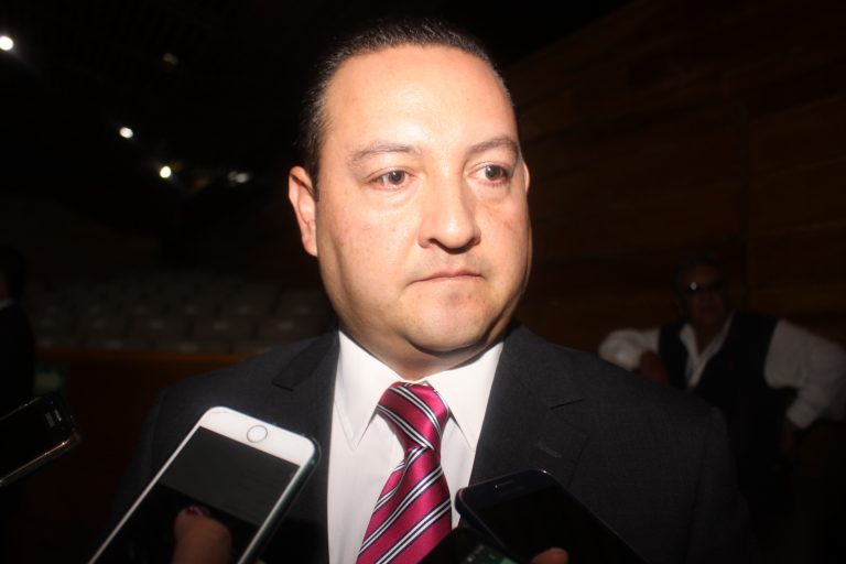 Dará vehículos a 9 partidos políticos de Hidalgo