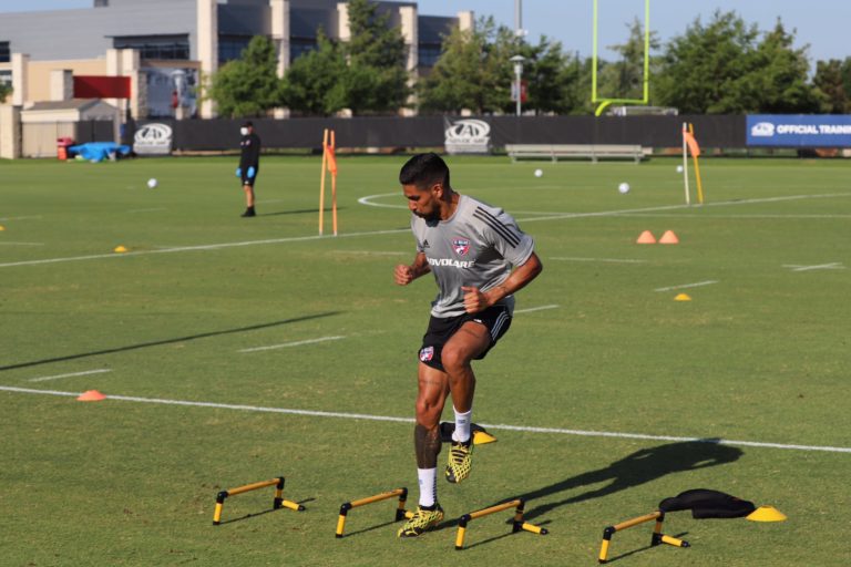 Presume Franco Jara nuevos colores con el FC Dallas
