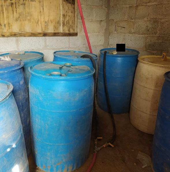 Incauta la FGR 17 mil litros de gasolina robada