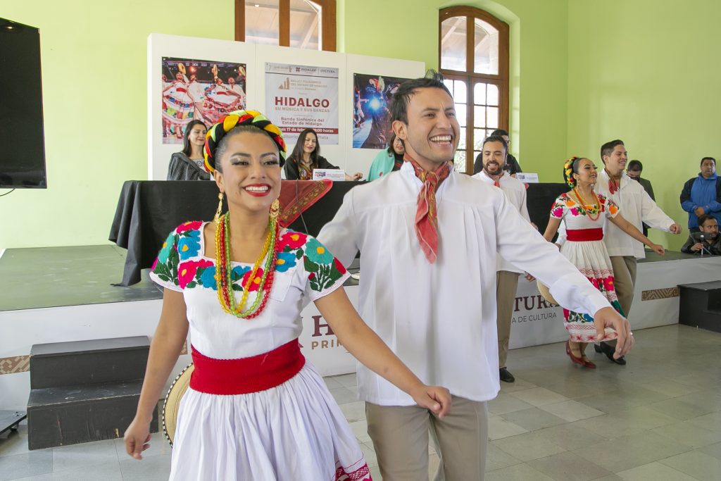 Molango se viste de tradición con el Concurso de Huapango 2025