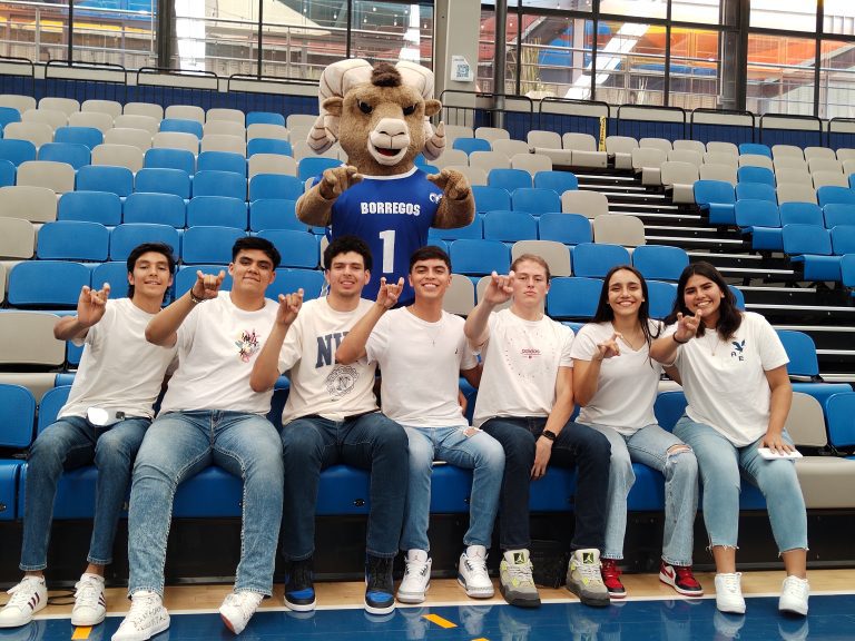 Presentan los Borregos del Tec Hidalgo a sus refuerzos