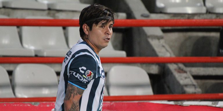 Critican a Chofis por su estado físico