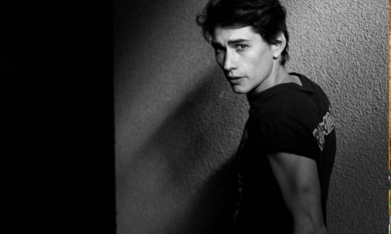 ¿Quién es Enzo Vogrincic?, el actor uruguayo que ha enamorado al mundo