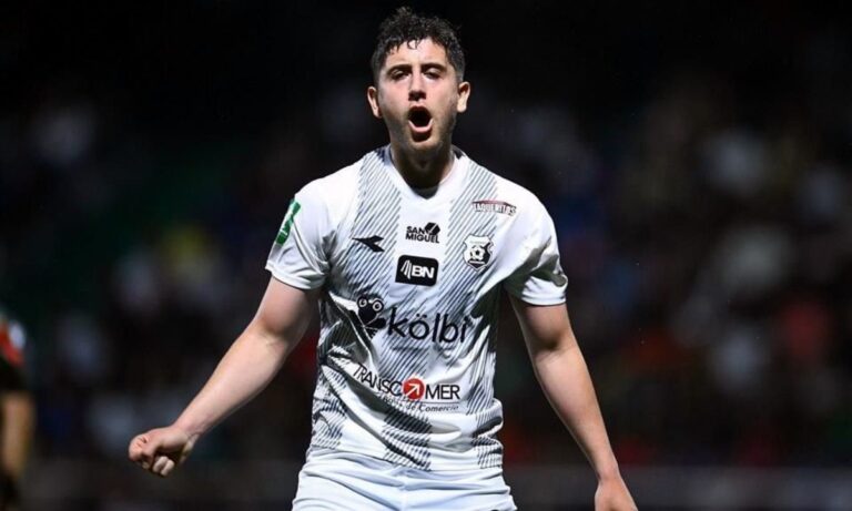 Adrián Garza: un delantero con pasado hidalguense, que milita en las ...