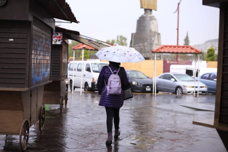 Fuertes lluvias azotan Pachuca, causando inundaciones en varias colonias