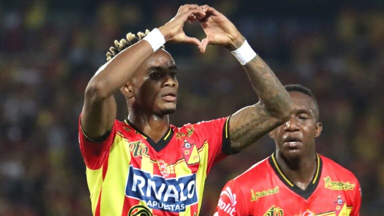 Anuncian Tuzos a Faber Gil, con futbol y arte