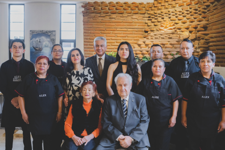 Alex Steak, 50 años de la mejor carne asada y la calidez de un negocio ...
