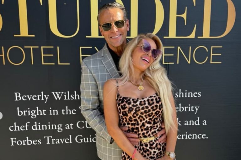 Ella es Marcela Iglesias, la nueva novia de Alfredo Adame, conocida como la Barbie humana