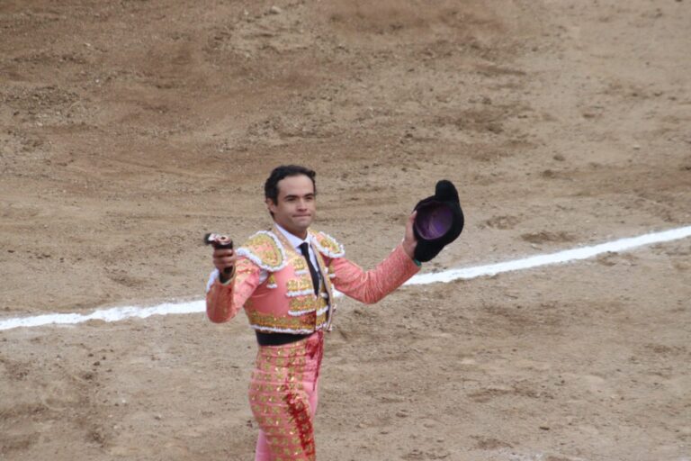 Productivo cerrojazo en la Vicente Segura ¿Quién se llevó el triunfo?